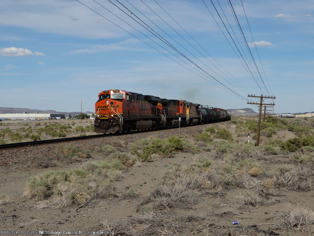 BNSF 7444,4428, UP 9107